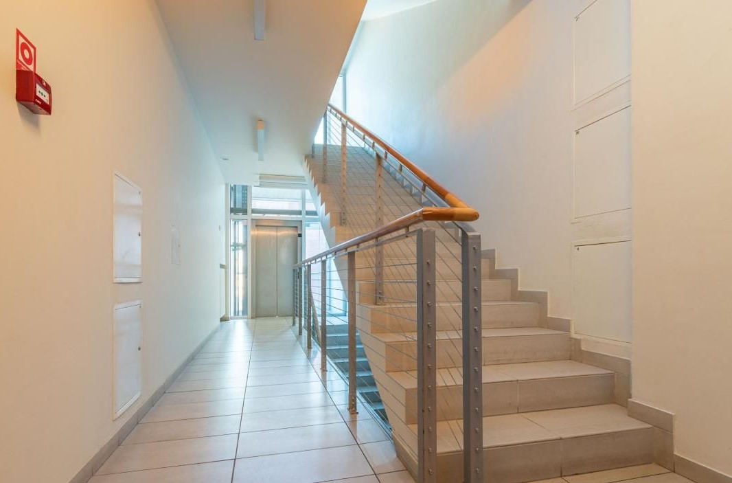 Izīrē dzīvokli, Tomsona iela 39/1